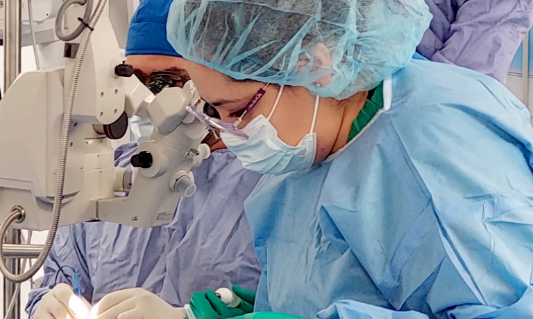 Operan primeros pacientes de cataratas en la Ciudad de la Salud | RPC Radio